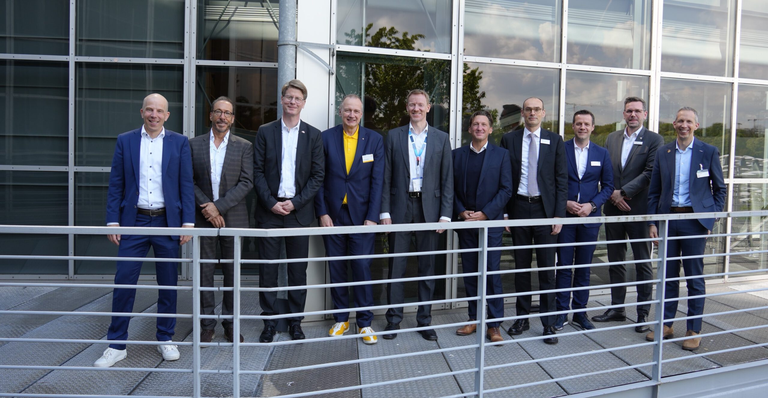 Use cases from the industry prove considerable time and cost savings ...